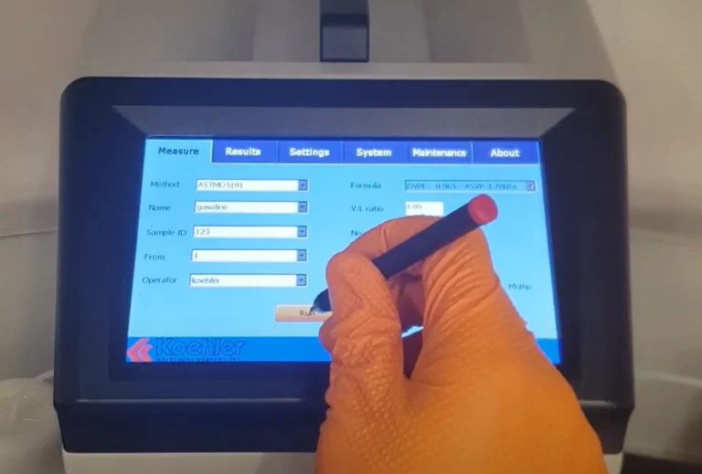 Automatic Microscale Vapor Pressure Analyzer - Scimed